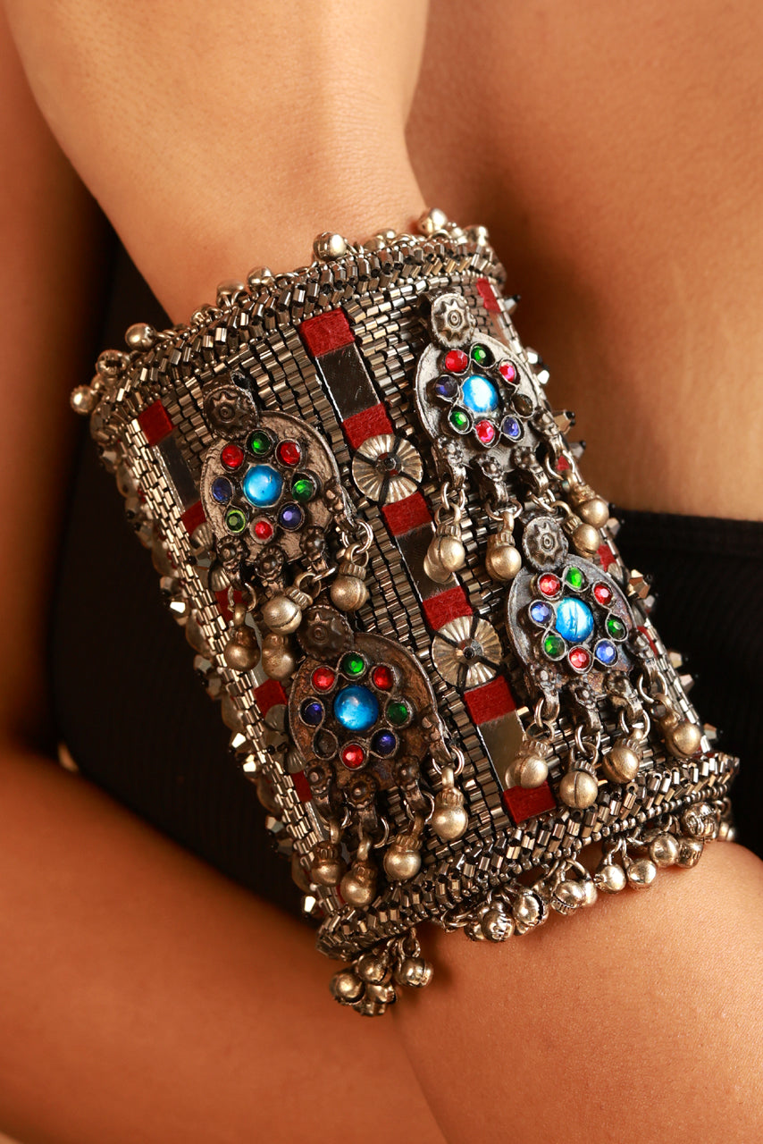 Handcuffs - Buy Handmade Trending Designs Bangles & Handcuffs Online ...